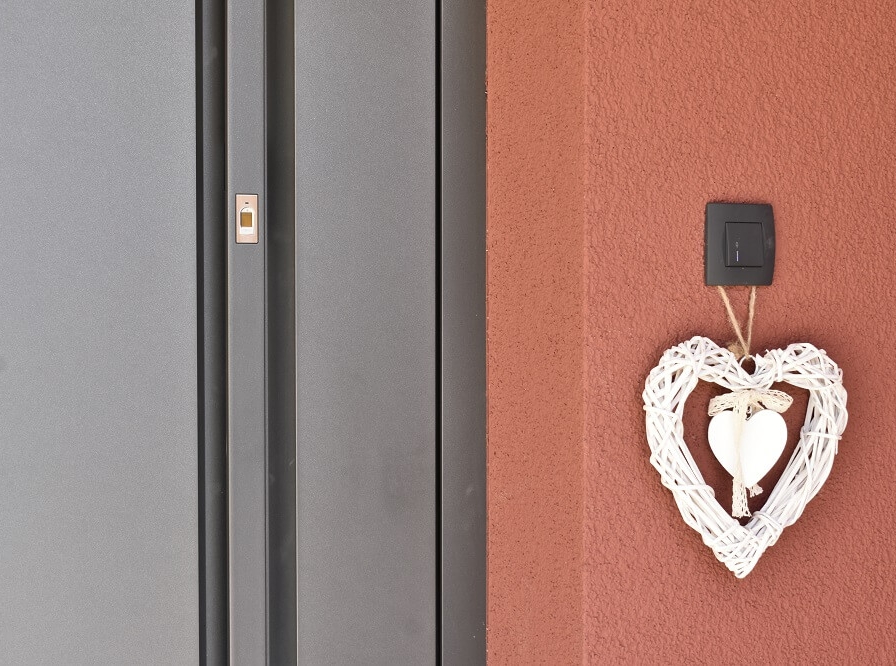 New generation aluminium entrance door - Inotherm