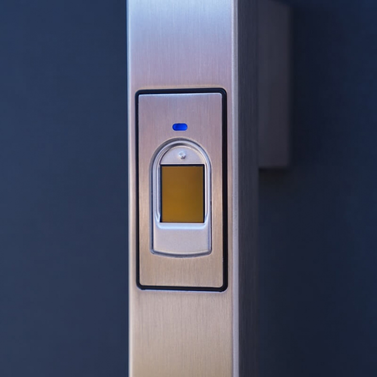 New generation aluminium entrance door - Inotherm